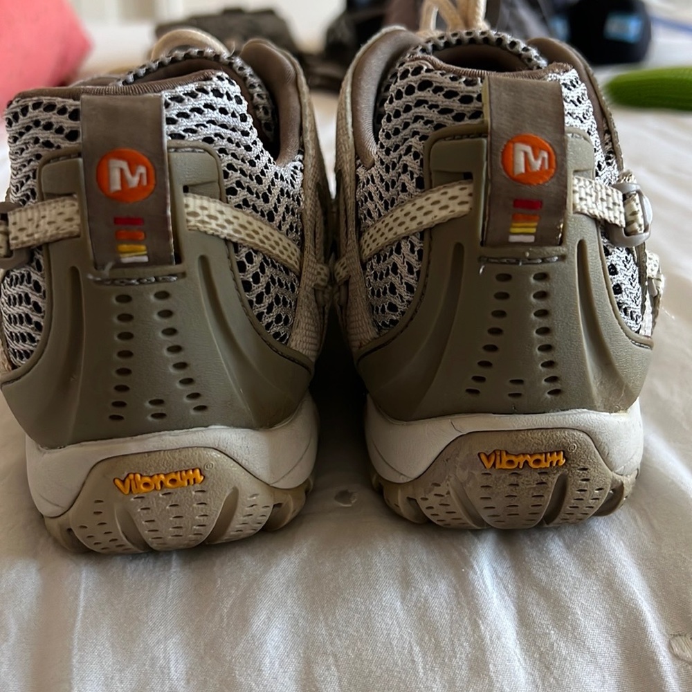 Merrell Vibram Continuum Hiking/Walking Shoe In A Siz… - Gem